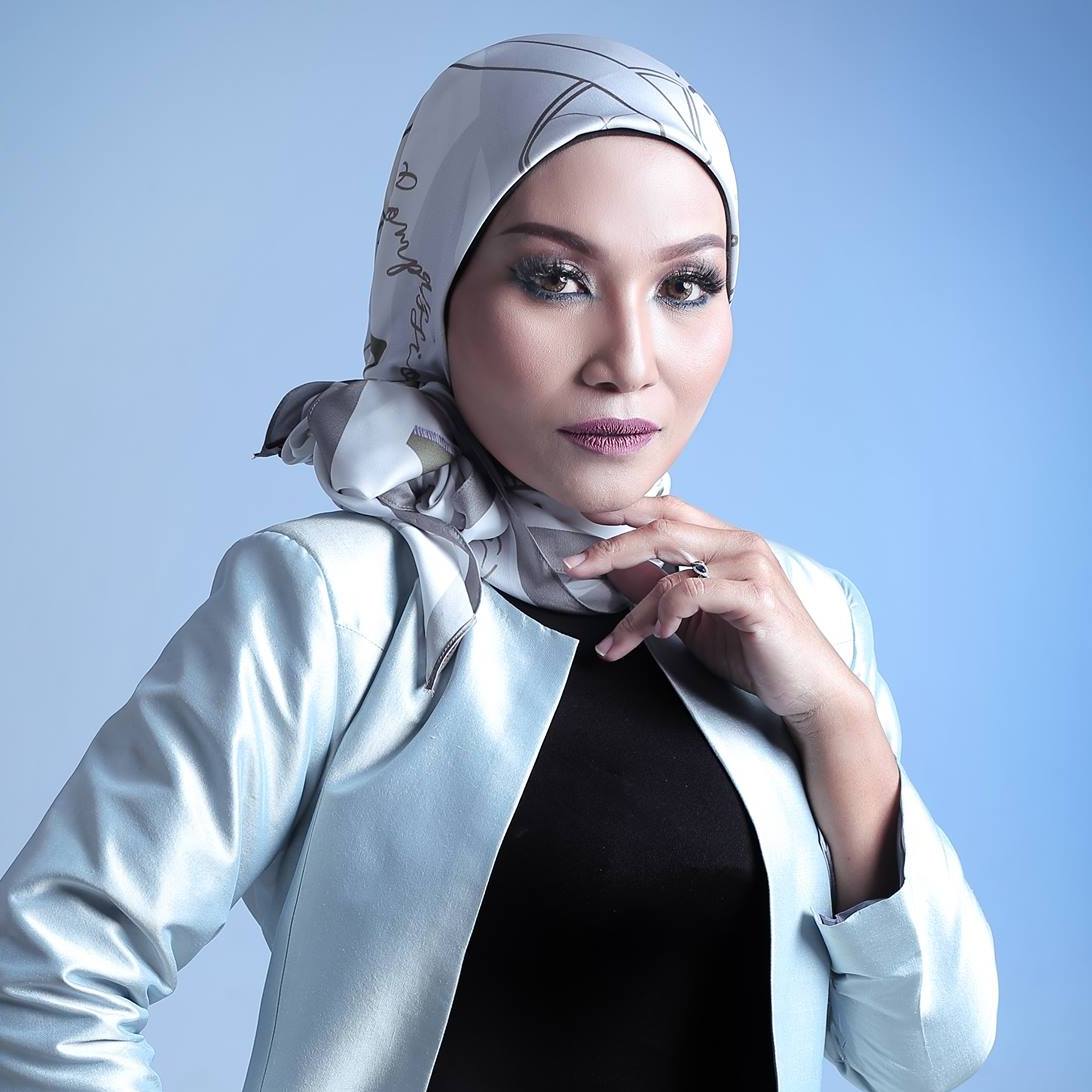 Malaysia’s Iron- Lady of Fashion: Asfarena – MODESTFASHIONDESIGNERS.COM