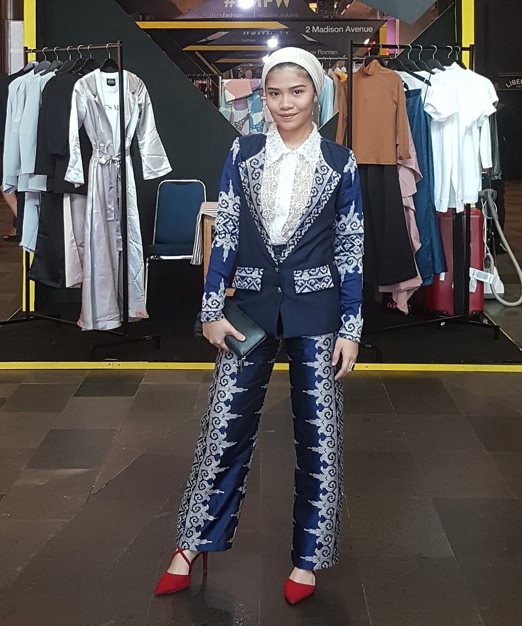 Inaul; The Symbol of a Proud Race – MODESTFASHIONDESIGNERS.COM